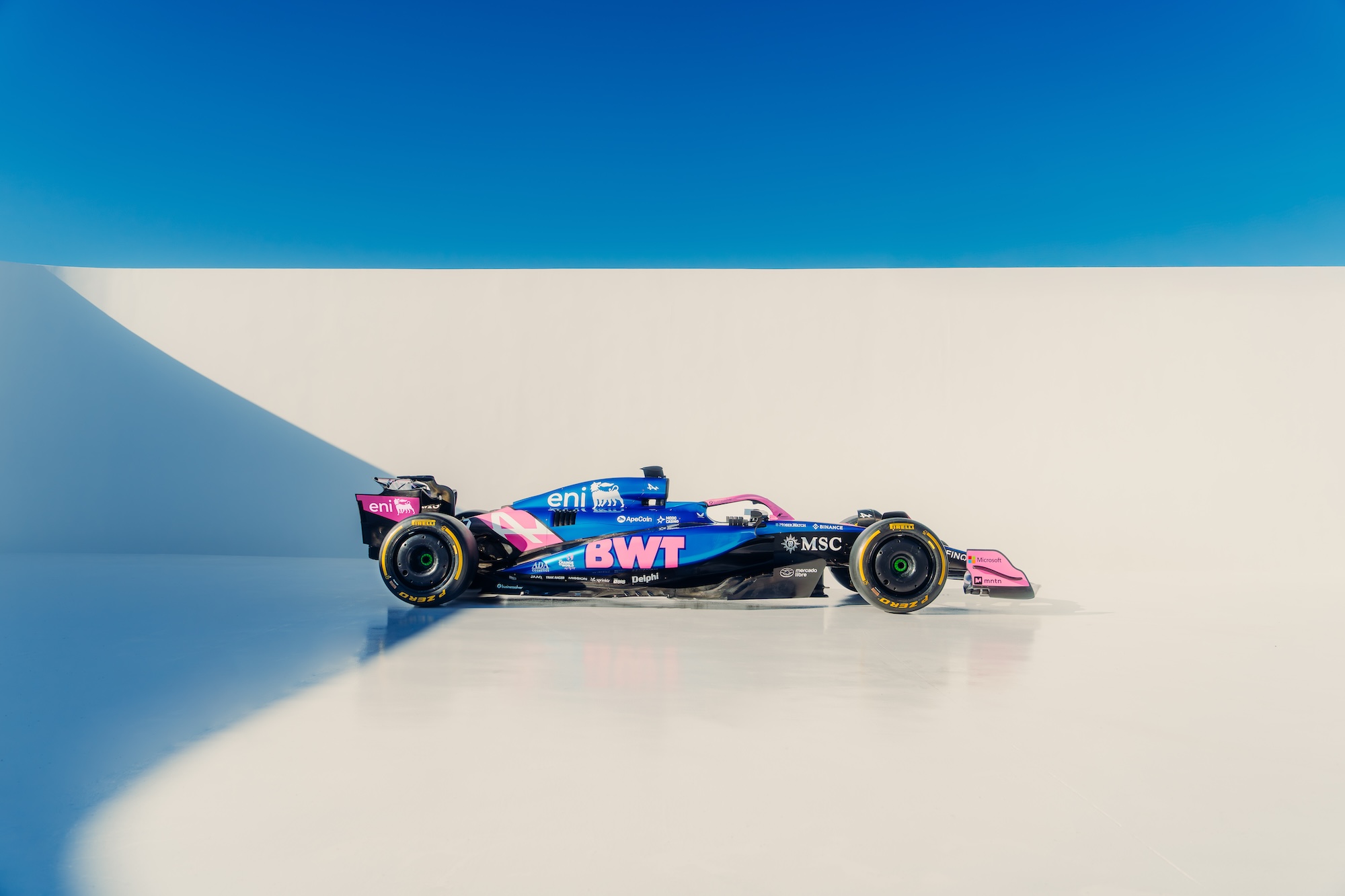 BWT Alpine Formula One Team onthult nieuwe teamkleuren en auto voor seizoen 2025 tijdens F175 ...